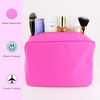 China Large Travel Makeup Bag 28x13x20cm Nylon Cosmetic Pouch for Women Pink for sale