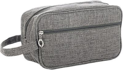 China Water Resistant Hanging Toiletry Bag 26x10x15cm Polyester Makeup Brush Organizer for Travel for sale