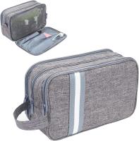 China Water Resistant Travel Toiletry Bag 10x4x6 Inch Shockproof Dopp Kit for Men for sale
