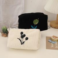 China Large Capacity Canvas Makeup Bag Travel Toiletry Organizer 0.1kg White Black Custom Logo for sale