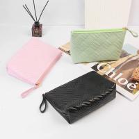 China 4 Compartment Portable Cosmetic Bag Organizer 14L Nylon Waterproof Travel Makeup Case for sale
