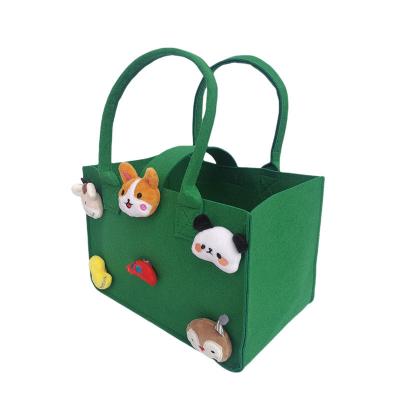 China Custom Non Woven Felt Gift Bags Christmas Storage Tote 30x20cm Eco Friendly for sale