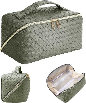 China Shockproof Soft PU Leather Waterproof Cosmetic Bag With Handle Travelling for sale