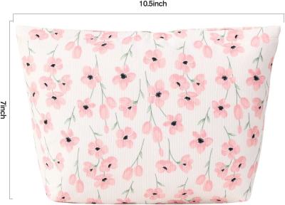 China Women Travel Shockproof Floral Cosmetic Bag Large Capacity 0.01kg Makeup Storage for sale