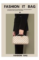 China High Grade Fabrics Cosmetic Bags Size Customized for sale