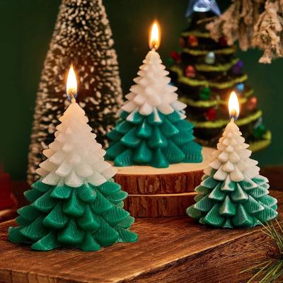 China Christmas Tree Scented Candles Set 3-Pack Long Burning 4-5 Hours White Tea Fragrance Home Decor for sale