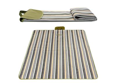 China Convenient Fold Up Picnic Blanket Waterproof Beach Mat With Peva Backing for sale