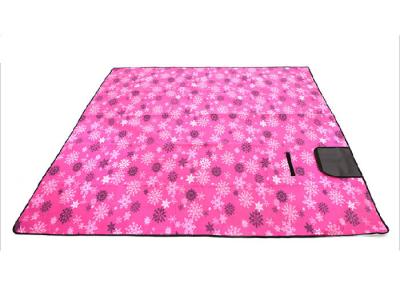 China Extra Large Padded Fleece Picnic Blanket 80x60 Waterproof Backing Outdoor Family Mat for sale