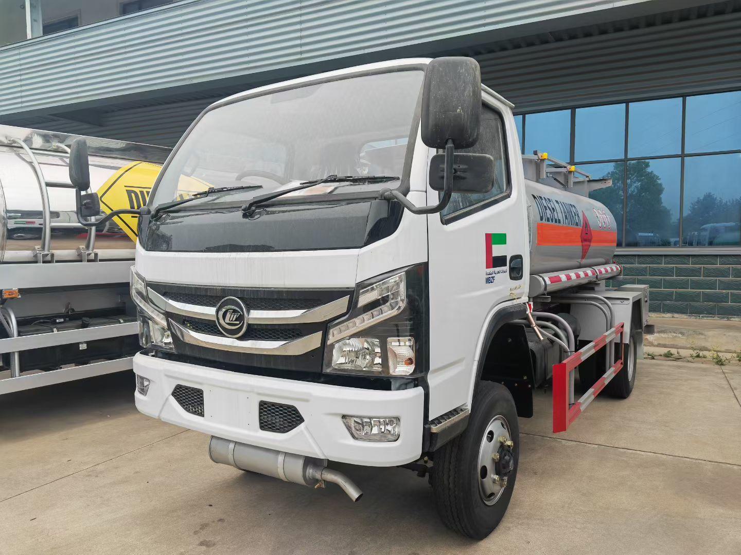 Desert Logistics Optimization: CLW Fuel Bowser for MBZF Fleet (United Arab Emirates)