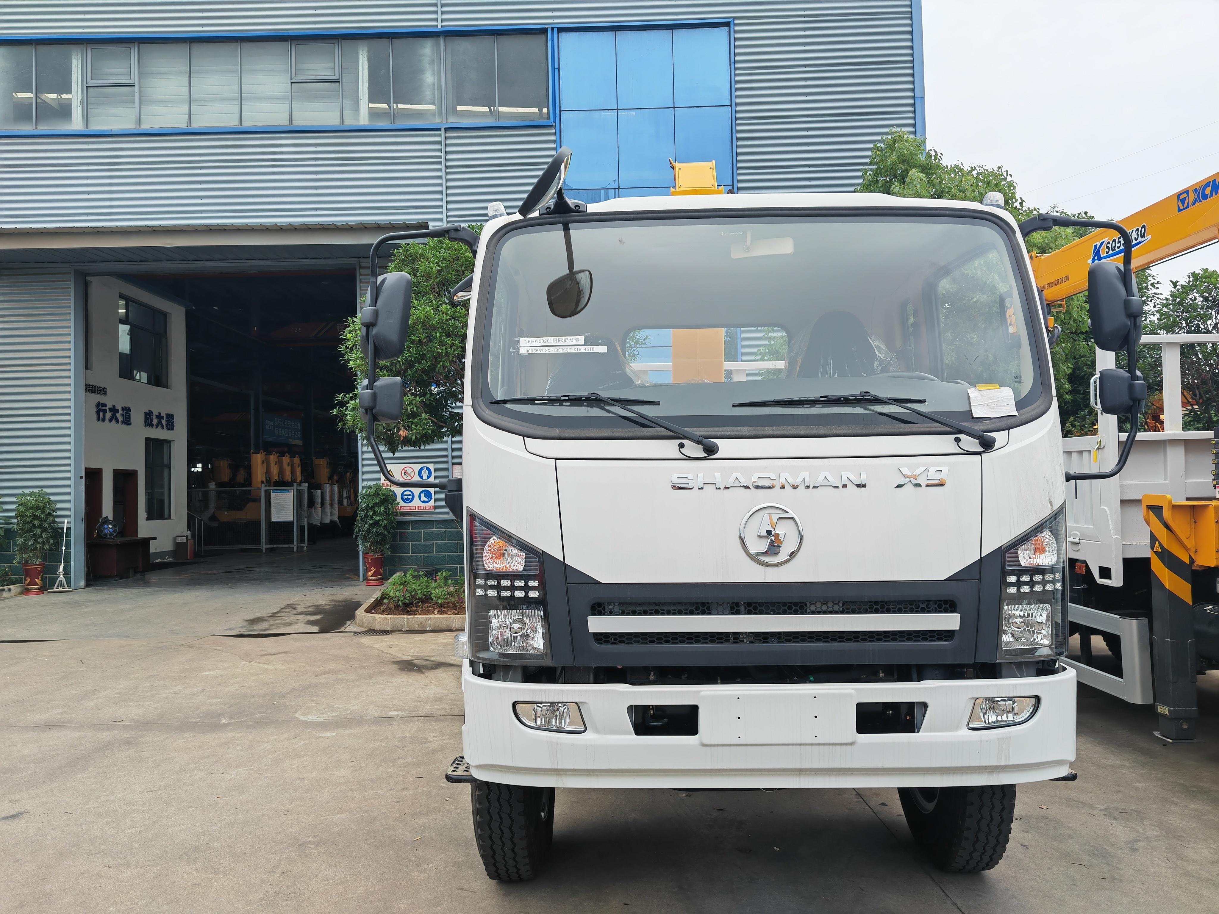 5-ton-knuckle-boom-crane-truck