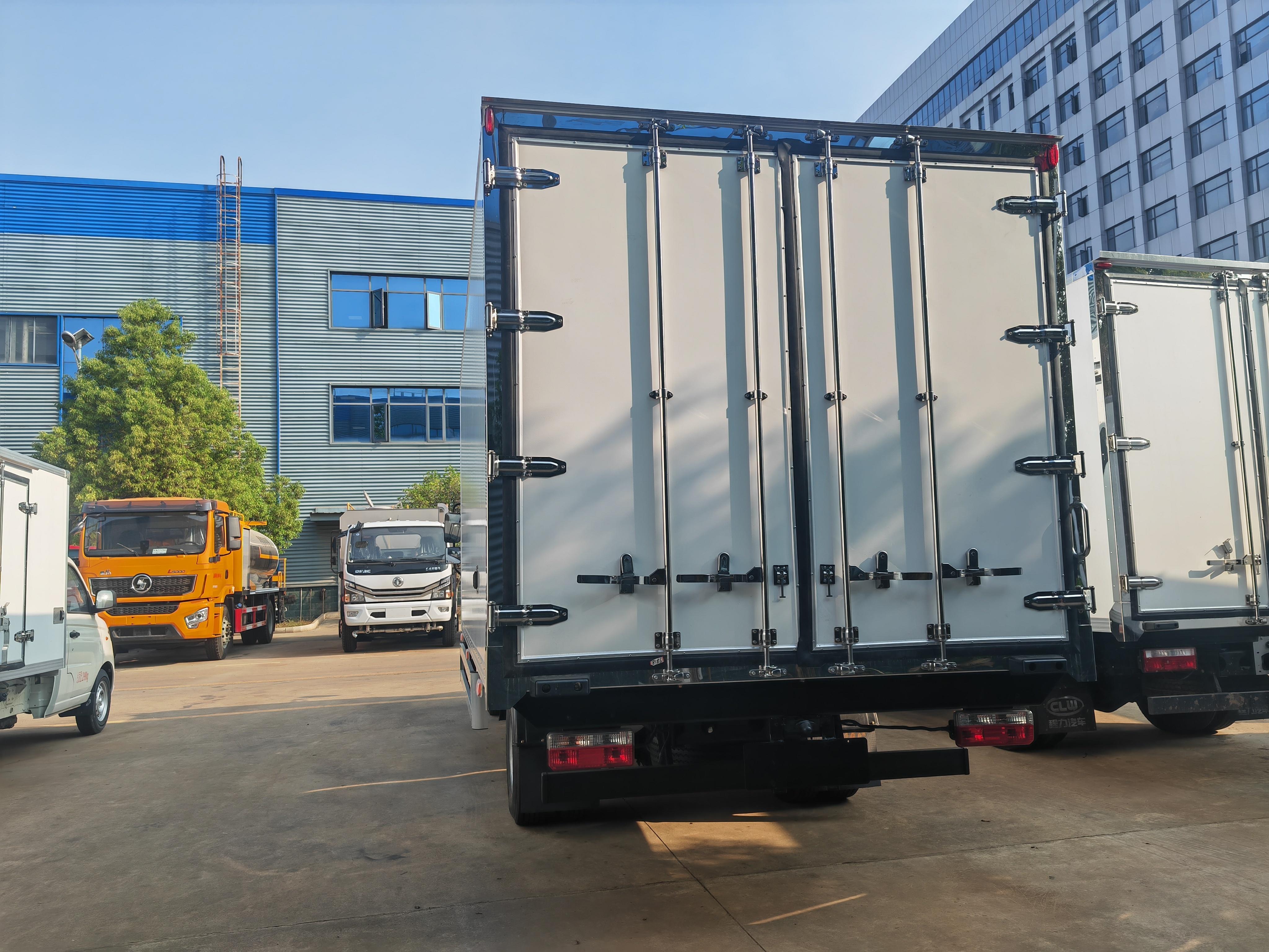 Rear side of Dongfeng refrigerated truck with Carrier refrigeration unit exported to FRASA Aruba