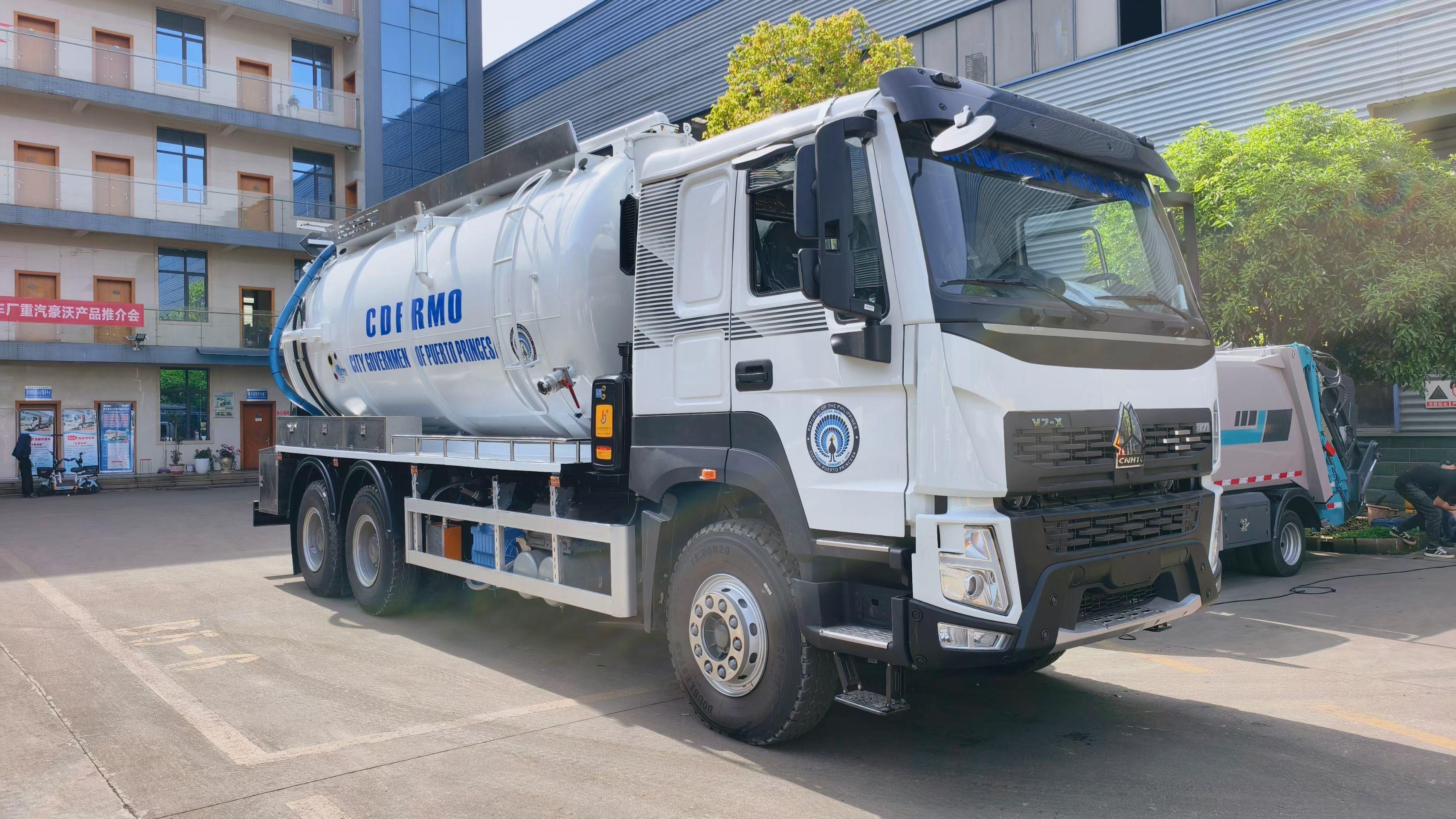 Combined sewage suction and high pressure jetting truck with Puerto Princesa municipal branding