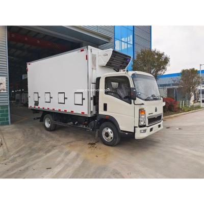 China HOWO 4X2 4M Poultry Livestock transportation chick duckling piglet young baby constant temperature Truck for sale