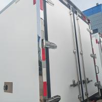 China Dongfeng Mini Refrigerated Truck Fresh Food Freezer Refrigerator Truck for sale