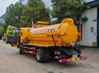 China ISUZU 130HP 10cbm mobile sewage suction vehicle vacuum tank slurries sludges sewer sewage suction truck for sale