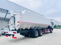 China HOWO Bulk Feed Truck Carbon Steel Feed Grain Truck For Feed Grain Delivery for sale