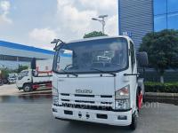 China ISUZU 3 Ton SS304-2B  8000 Liter Water Spray Truck Stainless Steel Tank Truck for sale