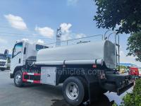 China ISUZU 3 Ton SS304-2B  8000 Liter Water Spray Truck Stainless Steel Tank Truck for sale