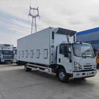 China ISUZU Intelligent Live Baby Chick Day Old Chicken Transport Double Temperature Unit Poultry Delivery Truck for sale