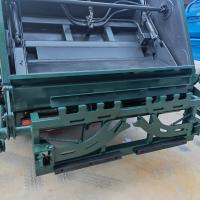 China Sinotruck Howo Right Hand dumpster Robust Compactor Garbage truck for sale