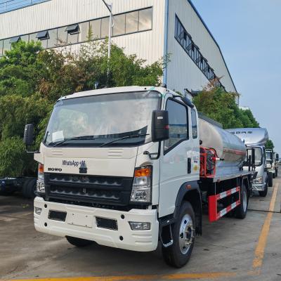 China Sinotruk HOWO Construction Sprayer Bitumen Asphalt Distributor Spraying Spray Truck for sale