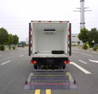 China HOWO Double Cabin Refrigerator Refrigerated Van Box Transport Food Cooling Cargo Truck With Tailgate for sale