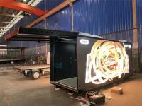 China New Design 3D Outdoor Borderless P4 LED Billboard Advertising Box for Truck And Vehicle for sale