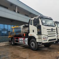 China FAW J6L 4x2 Bitumen Distributor 8000L Asphalt Sprayer Truck for Road Construction for sale