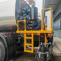 China FAW J6L 4x2 Bitumen Distributor 8000L Asphalt Sprayer Truck for Road Construction for sale
