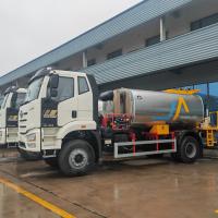 China FAW J6L 4x2 Bitumen Distributor 8000L Asphalt Sprayer Truck for Road Construction for sale