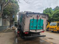 China Dongfeng High-Performance Municipal Road Sweeper Truck for sale
