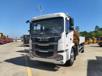 China JAC 4x2 Heavy Duty Cargo Truck with XCMG Knuckle Boom Crane Export to Panama Colon Free Zone for sale
