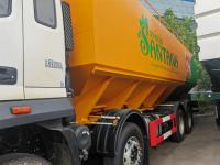 China Foton Auman 8x4 Bulk Feed Truck Exporting to Colombia for sale