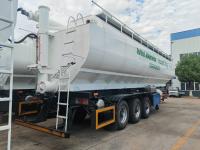 China 3 Axle 40–50 CBM Bulk Feed Semi Trailer with ISUZU Auxiliary Engine for Saudi Arabia for sale