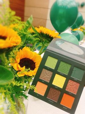 China Private label Makeup cosmetics high pigmented Sunflower eyeshadow palette OEM ODM manufacturing for sale
