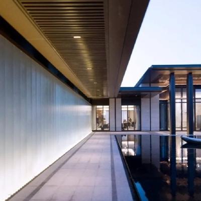 China 6mm U Shape Tempered Clear Frosted Glass Curtain Facade With Interlining Drawings for sale