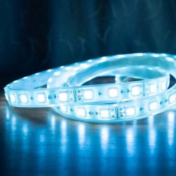 China High-Performance Aluminium LED Strip Lights with Luminous 300LM - 1000LM for sale