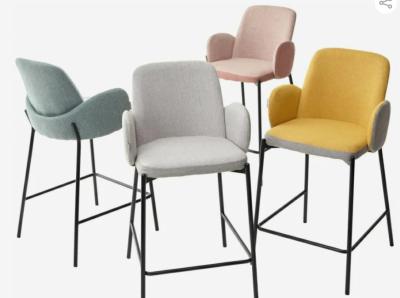 China Metal Legs Fabric Bar Stool For Modern And Comfortable Bar Furniture for sale
