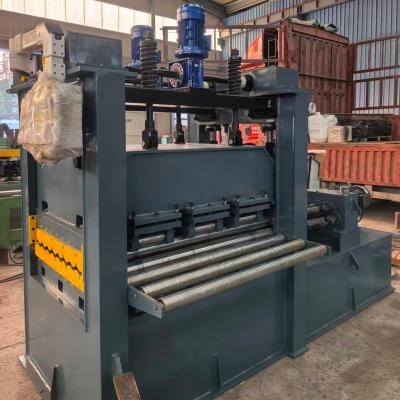 China Precision Coil Slitting Machine with 10mm Minimum Slitting Width, PLC Touch Screen Control, and Tungsten Carbide Blades for sale