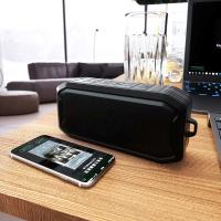 China Wide Range Waterproof IPX7 1200mAh Waterproof Bluetooth Speaker for sale