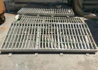 China Welded Grating Trench Cover Heavy Duty Galvanized Steel Floor Grating 50x5mm for sale