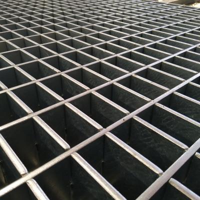 China 304 Stainless Steel Press Locked Grating 25x5mm Bearing Bar Hot Dip Galvanized for sale