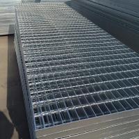 China Serrated Steel Grating Drain for Car Park 1-12m Length Zinc Coated for sale