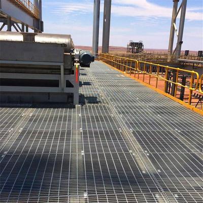 China Hot Dip Galvanized Steel Grating 1x6M Bearing Bar 25x5mm Industrial Floor Grating for sale