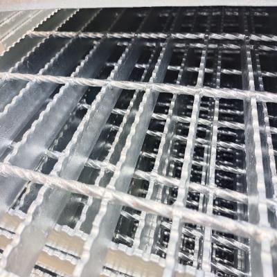 China Hot Dip Galvanized Steel Walkway Grating Trench Drain Cover 25x3mm Bearing Bar for sale
