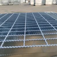 China Mild Steel Serrated Bar Grating Walkways 25x5mm Bearing Bar Hot Dip Galvanized for sale