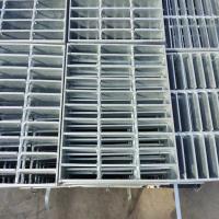 China Hot Dip Galvanized Trench Drain Grate Carbon Steel Bar Grating 30mm Spacing for sale