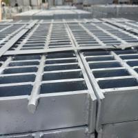 China Heavy Duty Steel Floor Grates 325x30x100mm Platform Grid Industrial Hot Dipped Galvanized for sale