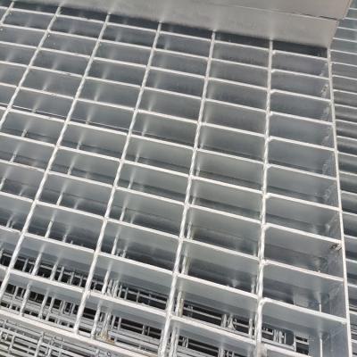 China Hot Dip Galvanized Steel Grating Korean Standard Industrial Flooring 30mm Pitch for sale