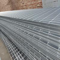 China Hot Dip Galvanized Steel Grating Platform Trench Cover 25x5mm Bearing Bar 30mm Pitch for sale